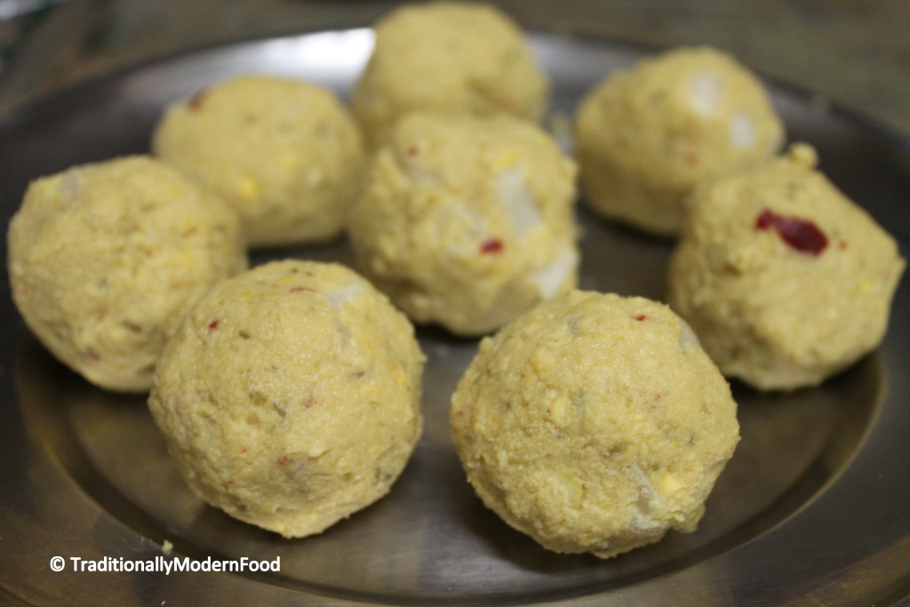 Paruppu Urundai Kuzhambu - Traditionally Modern Food