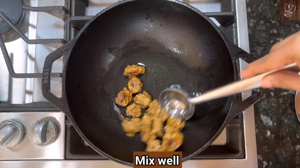 Karuvadam Kuzhambu | Vatha kuzhambu - Traditionally Modern Food