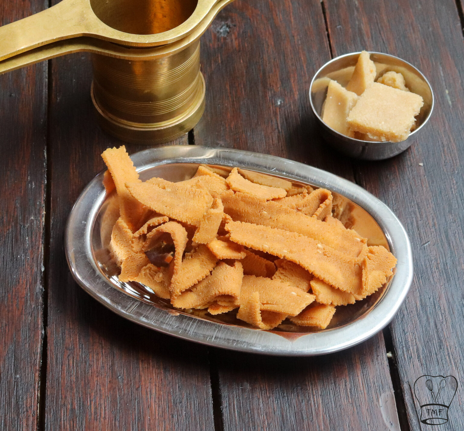Garlic ribbon pakoda | South Indian snacks - Traditionally Modern Food
