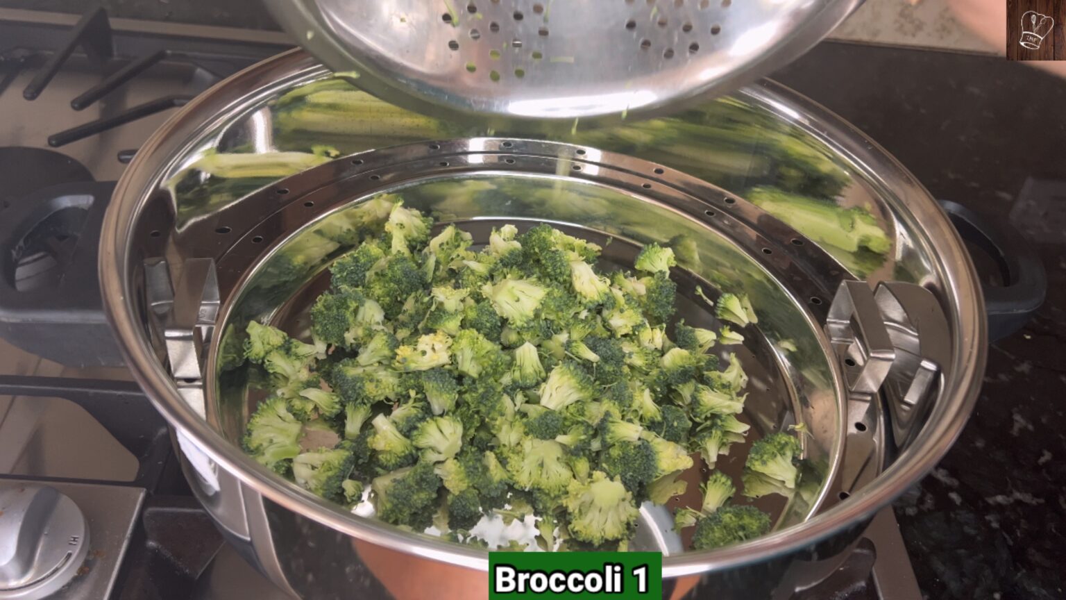 Broccoli poriyal | South Indian Broccoli curry - Traditionally Modern Food