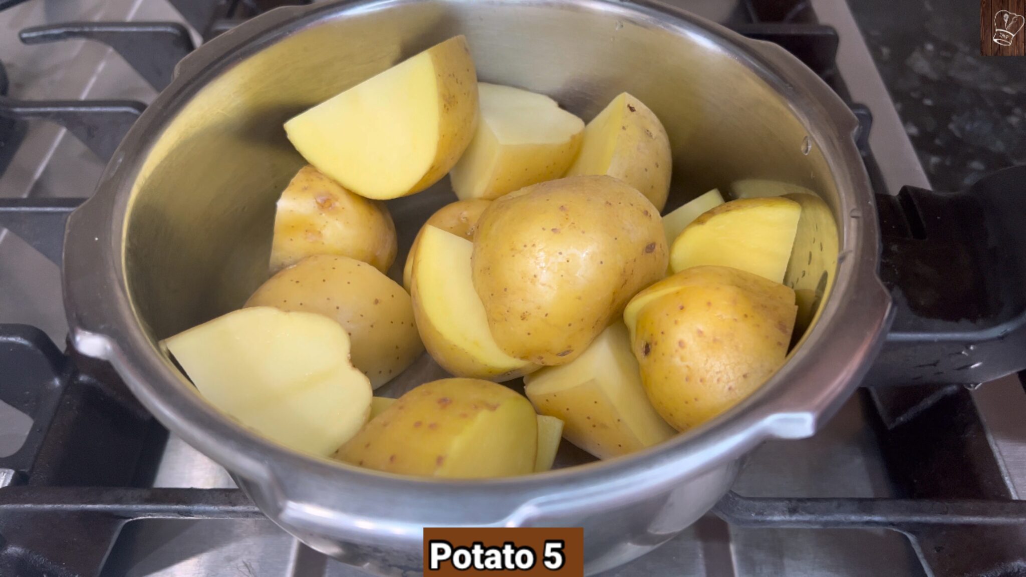 Urulai Pattai masala | Urulaikizhangu Pattani Poriyal - Traditionally ...