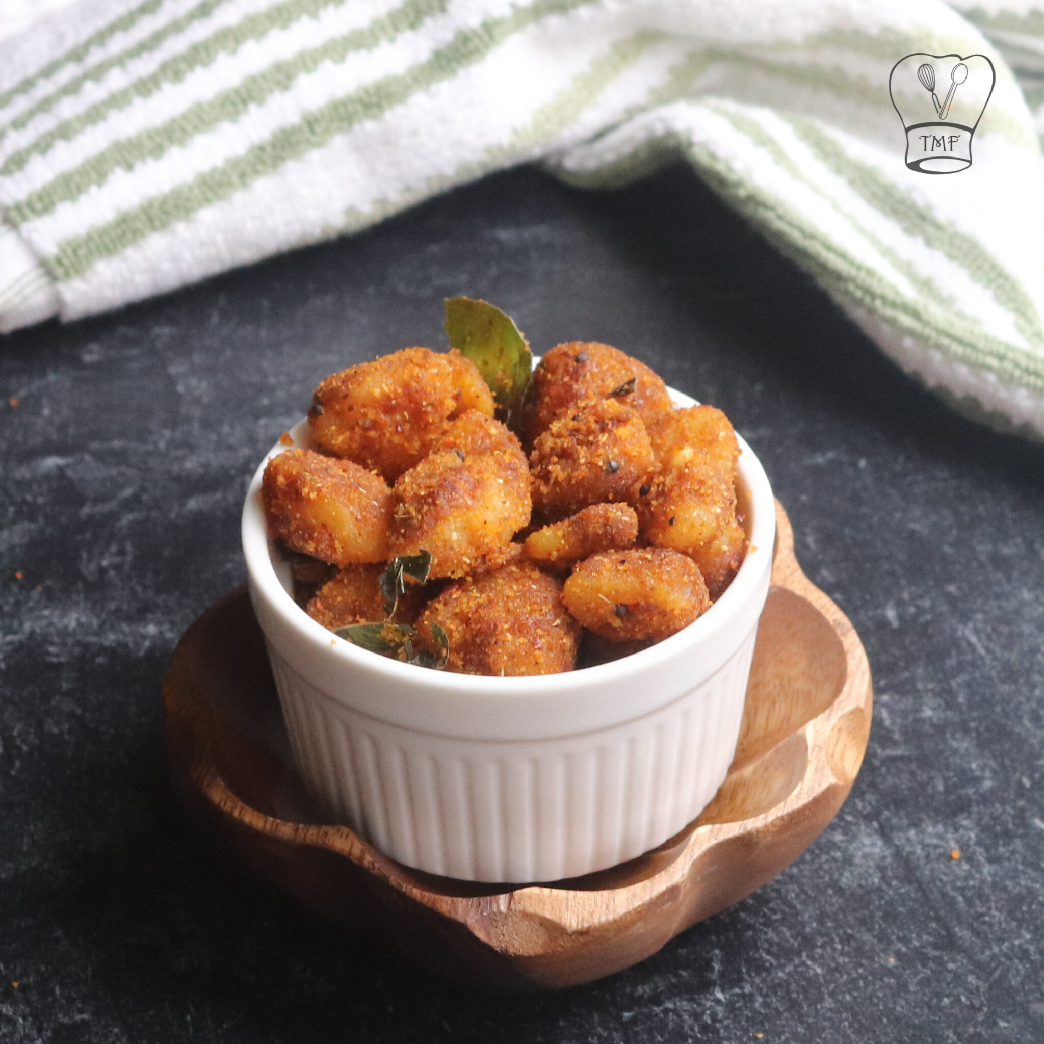 Kalyana Urulaikizhangu kara curry | potato podi curry - Traditionally ...