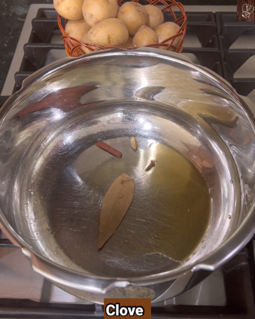 Potato pulao | Aloo pulao - Traditionally Modern Food