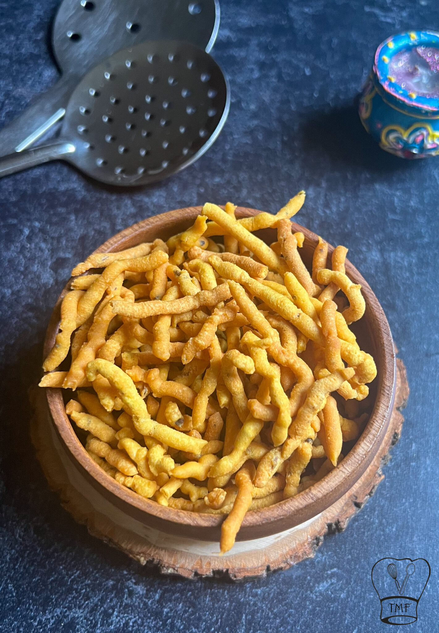 Sattur Karasev | Garlic kara sev - Traditionally Modern Food