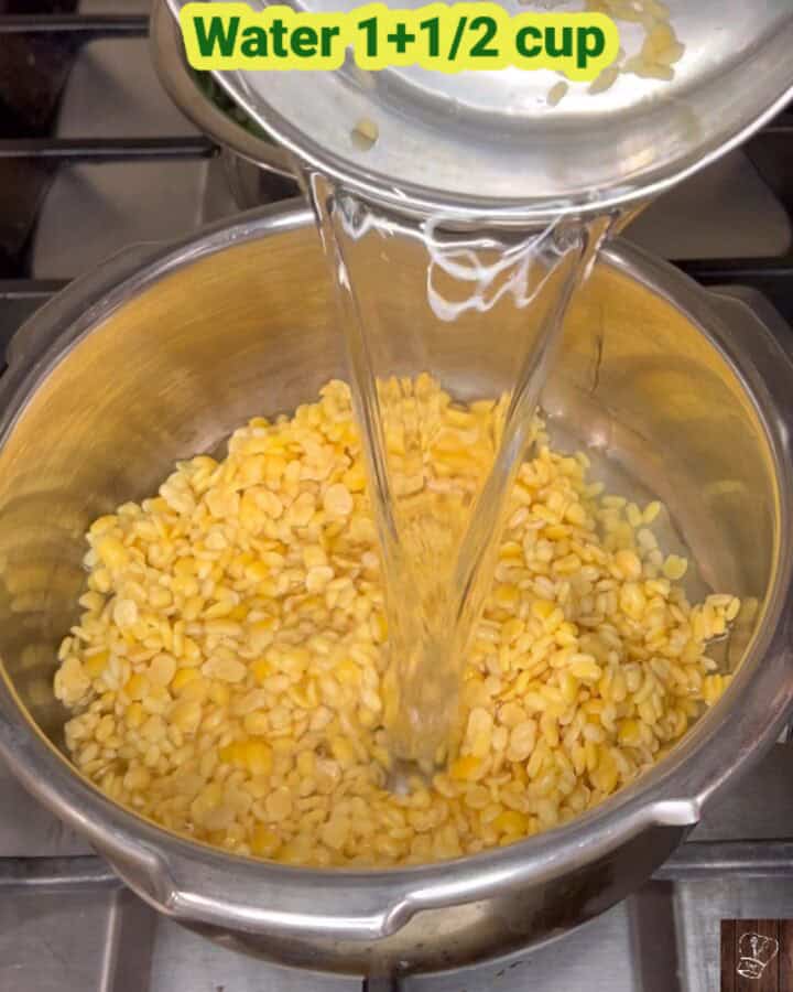 Vendhaya Keerai Kadayal | Vendhaya keerai paruppu - Traditionally ...