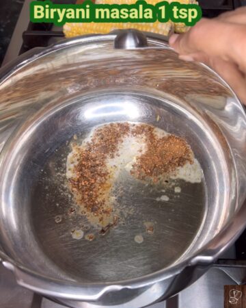 Spinach corn rice | Palak Makai pulao - Traditionally Modern Food