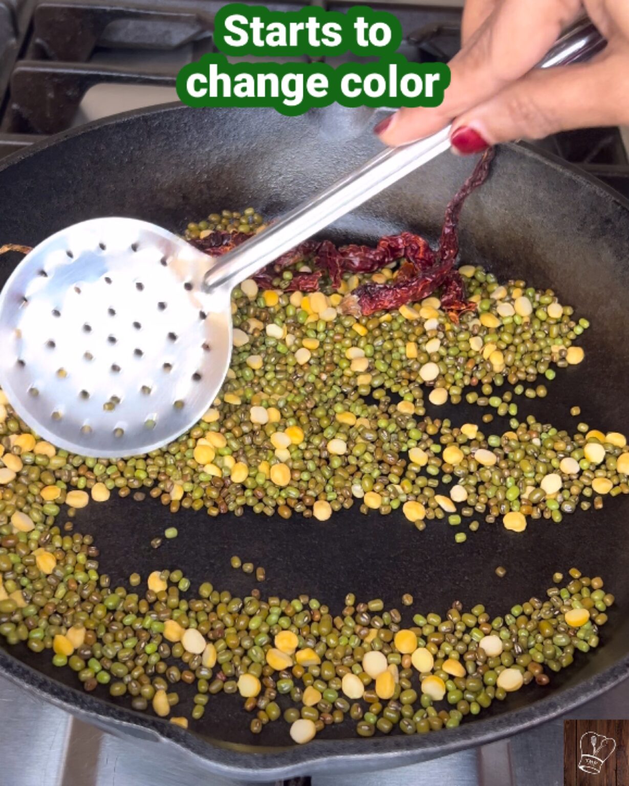 Pachai payaru paruppu podi | Green gram idli podi - Traditionally ...