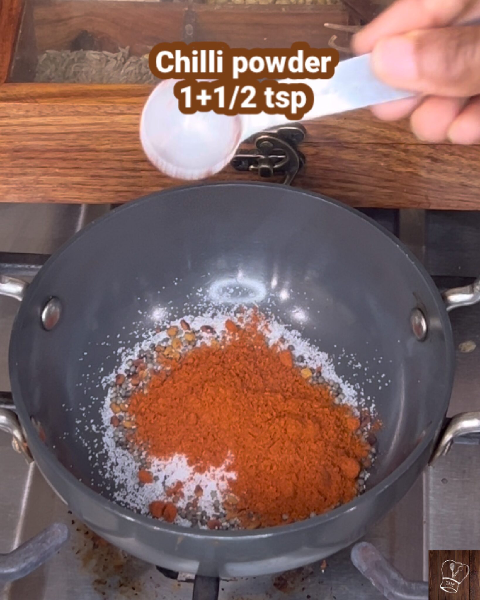 Andhra mamidikaya pachadi | mamidikaya roti karam - Traditionally ...