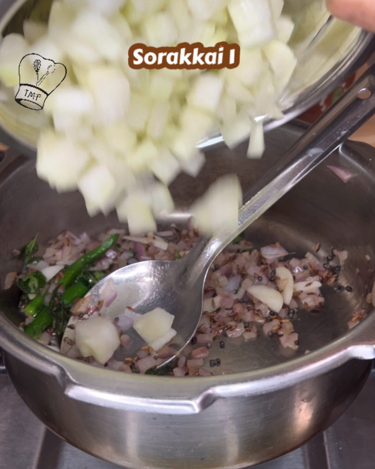 Sorakkai paal curry | sorakkai paal kootu - Traditionally Modern Food
