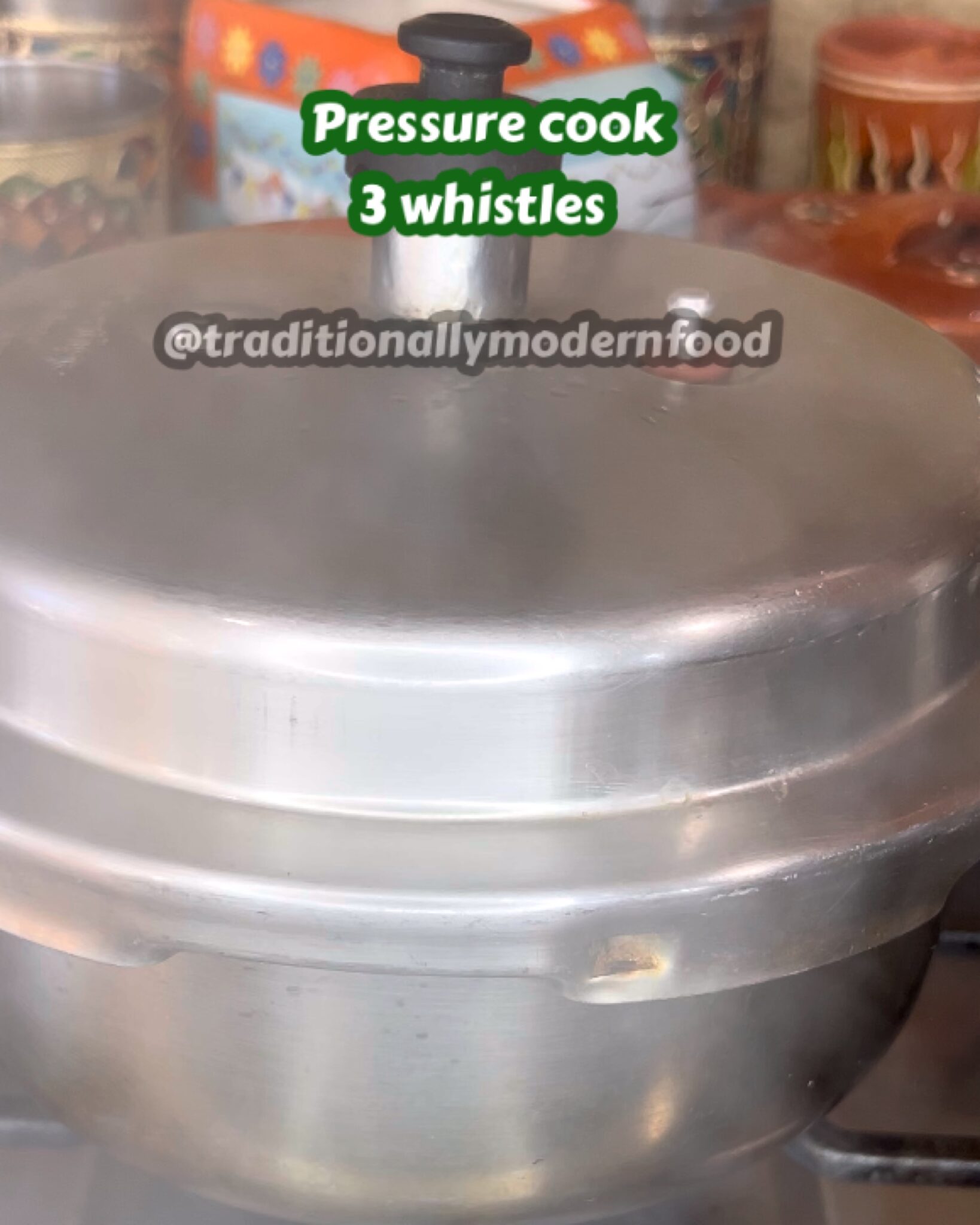 Pachai Pattani Sundal | green peas Sundal - Traditionally Modern Food