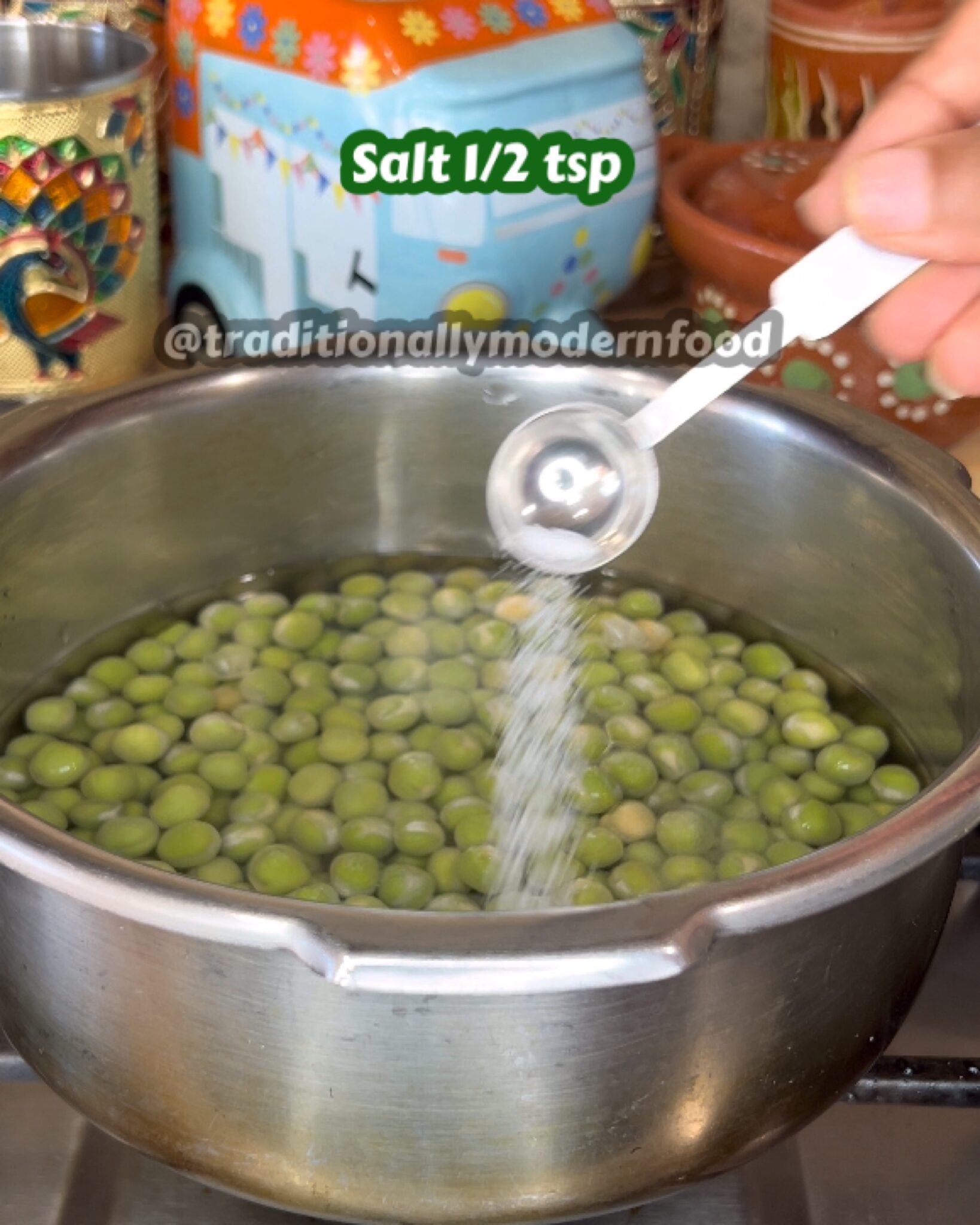 Pachai Pattani Sundal | green peas Sundal - Traditionally Modern Food