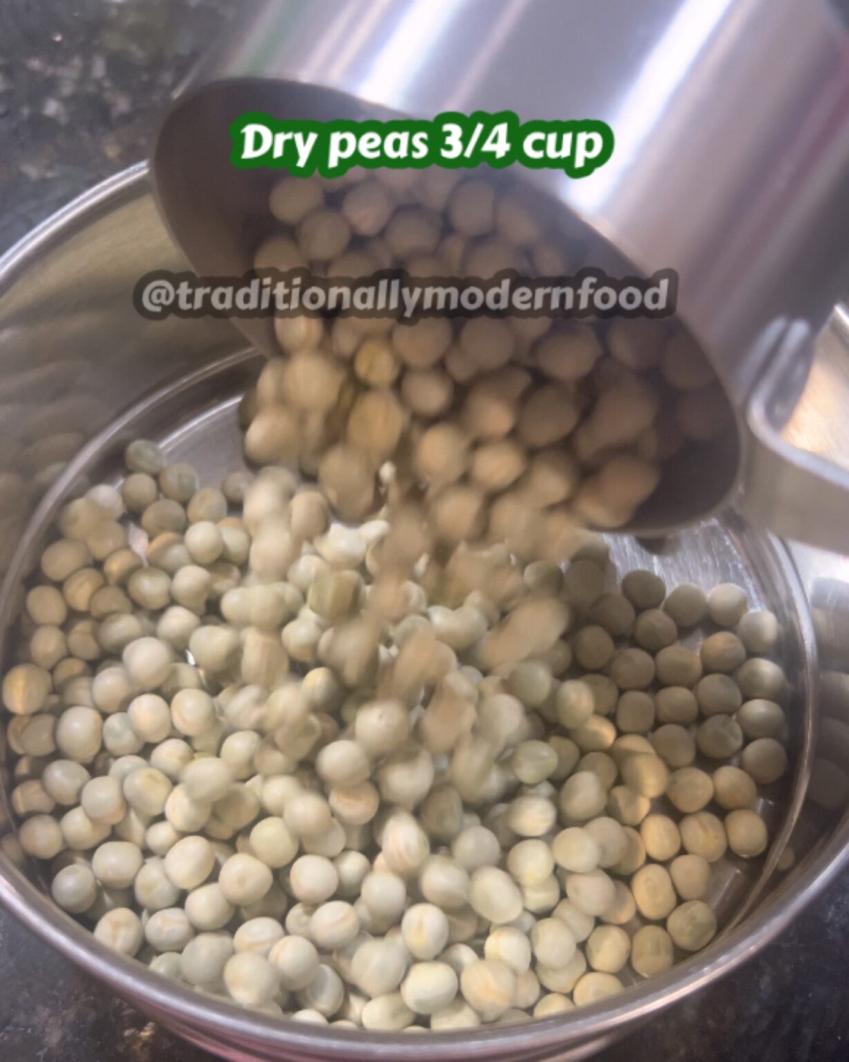 Pachai Pattani Sundal | green peas Sundal - Traditionally Modern Food